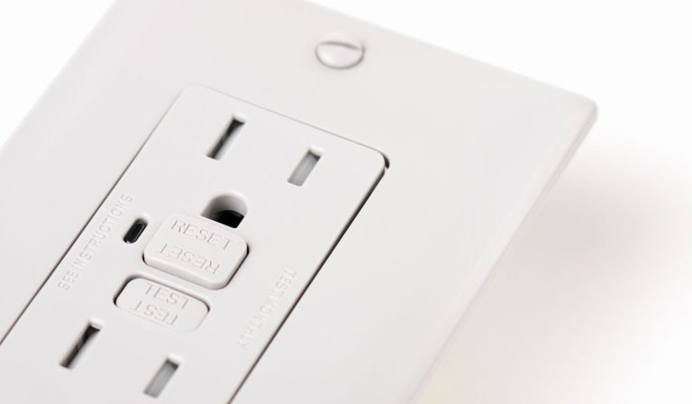 10 Types Of Electrical Convenience Outlets & Their Uses – Best Home Fixer