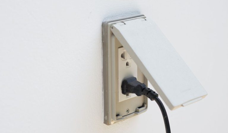How To Choose The Right Electrical Outlet: Full Buyers Guide – Best ...
