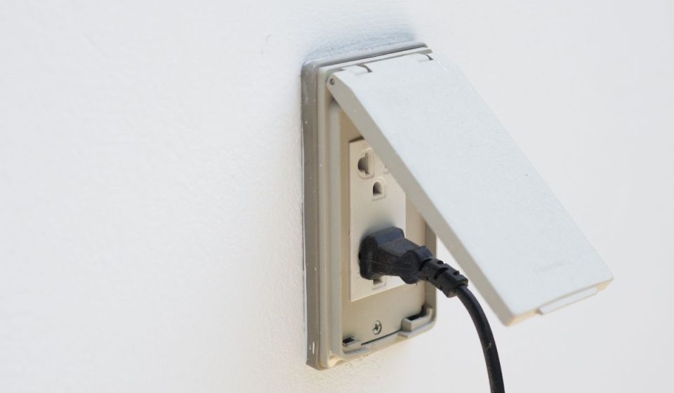 How To Choose The Right Electrical Outlet: Full Buyers Guide – Best ...